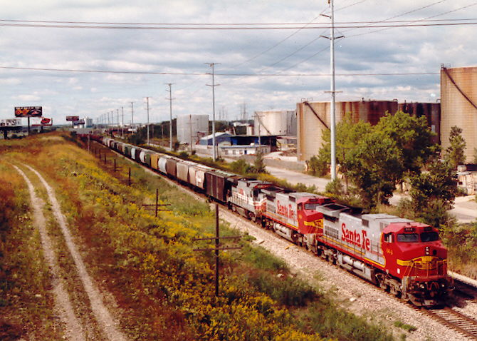 ATSF 664 leads